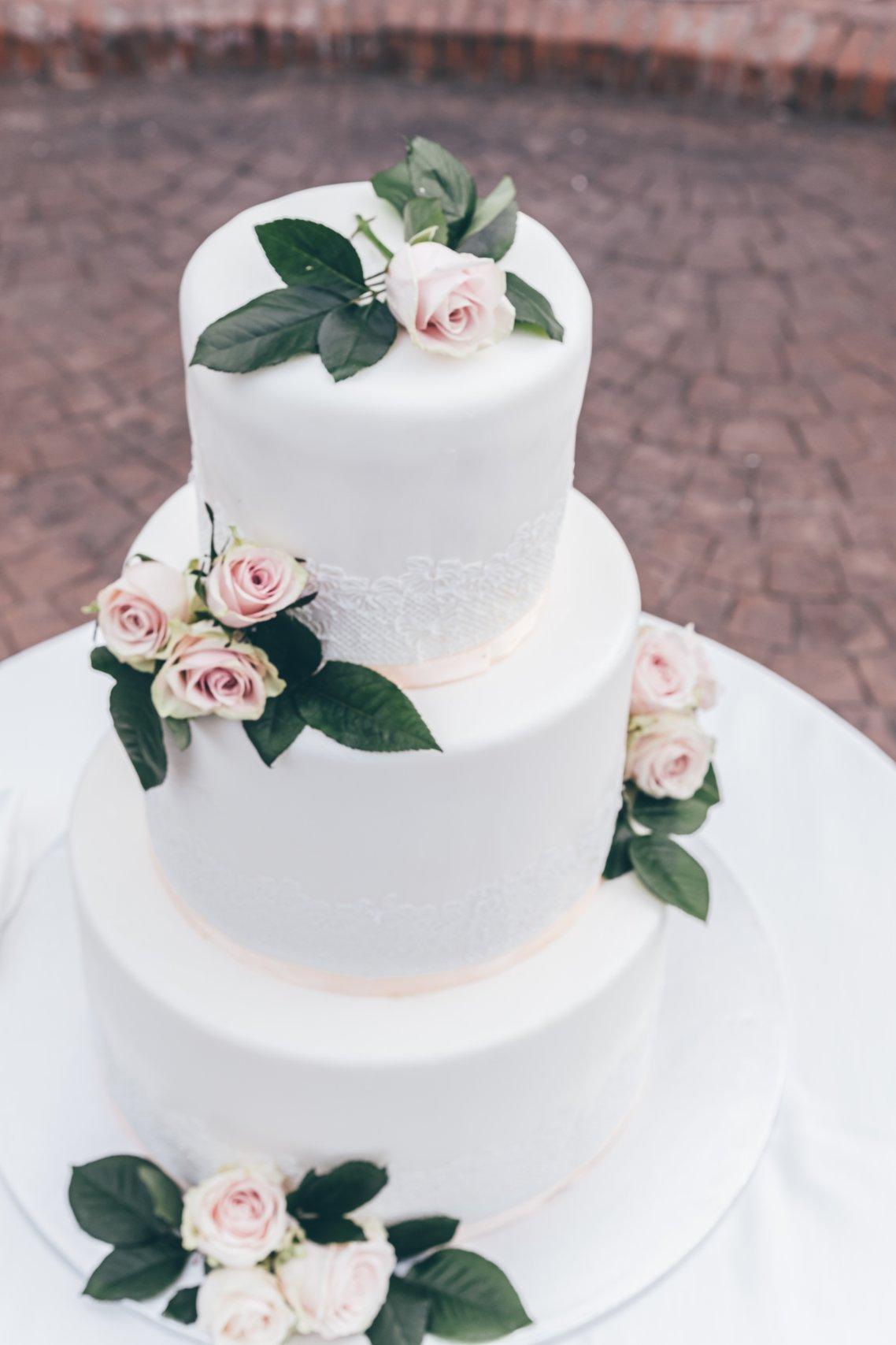 Torta nuziale a piani: 35 idee