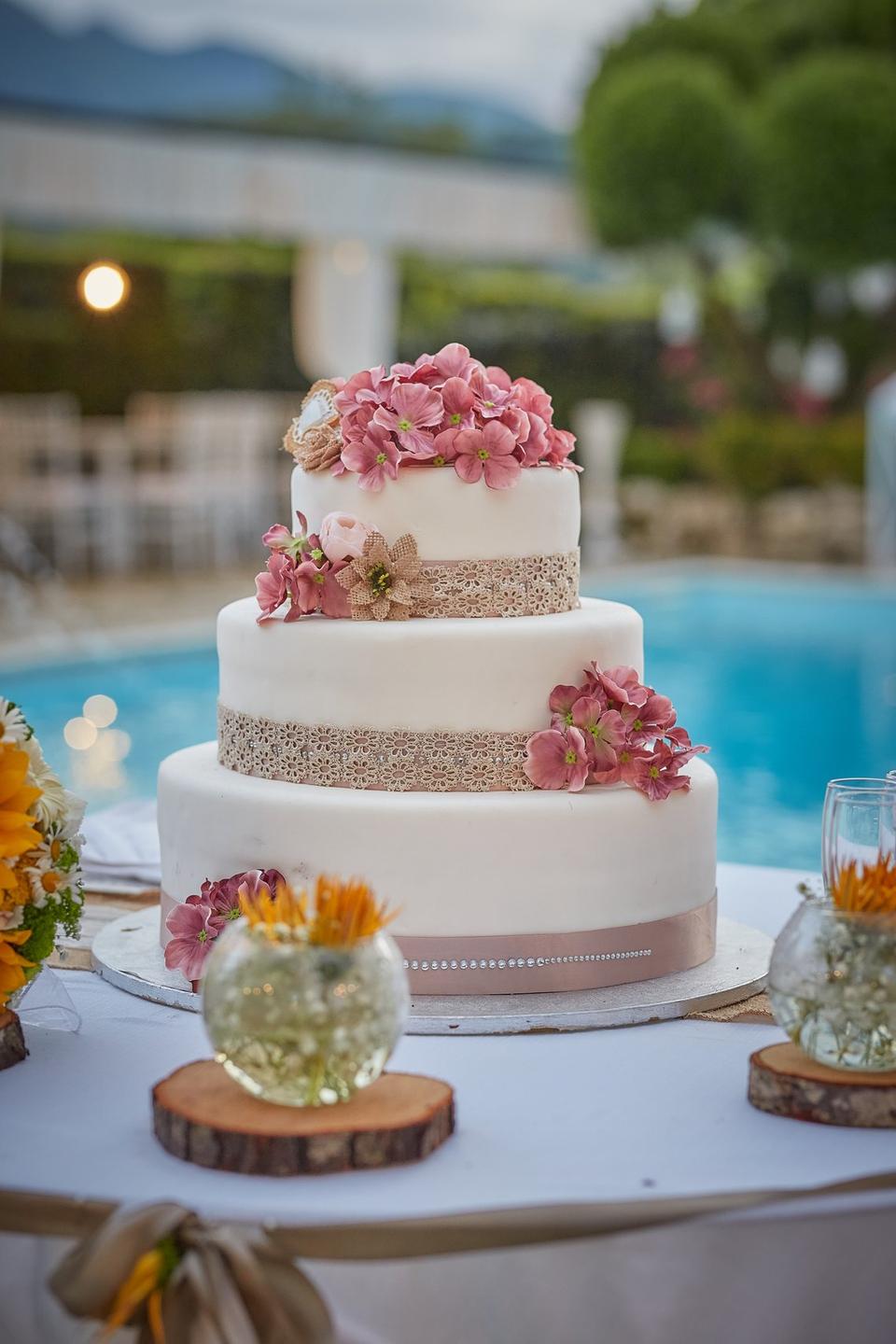 Torta nuziale a piani: 35 idee