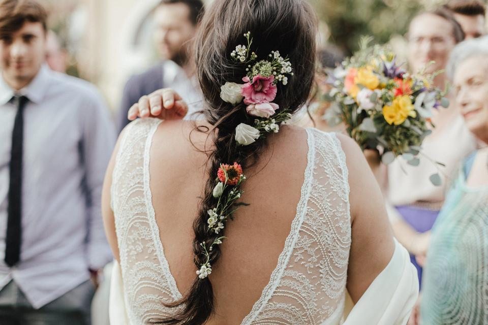 Acconciatura da sposa con trecce: un romanticismo dal twist bucolico