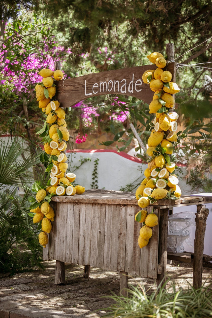 Stand di limonate per un matrimonio estivo: l'angolo più fresco che c'è!