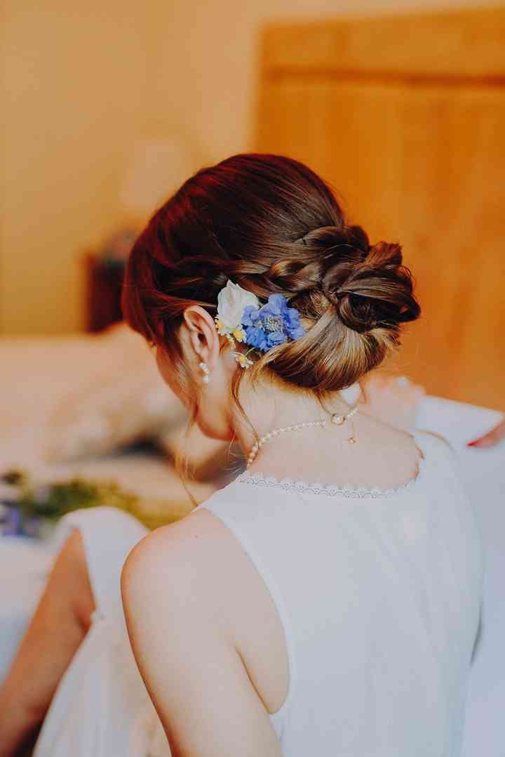 Acconciatura da sposa con trecce: un romanticismo dal twist bucolico