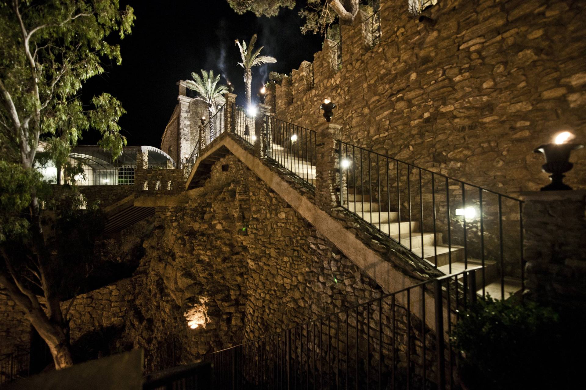 Castello Chiaramonte - Consulta la disponibilità e i prezzi
